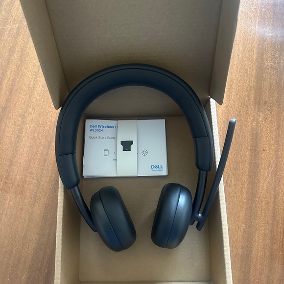 Dell | Headphones | New Dell Black Overear Wireless Headphones | Poshmark